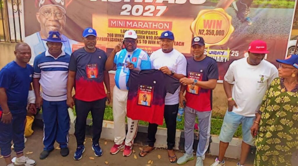 Run For Asiwaju Mini Marathon: Orile-Agege Council Boss, Lawmaker ...